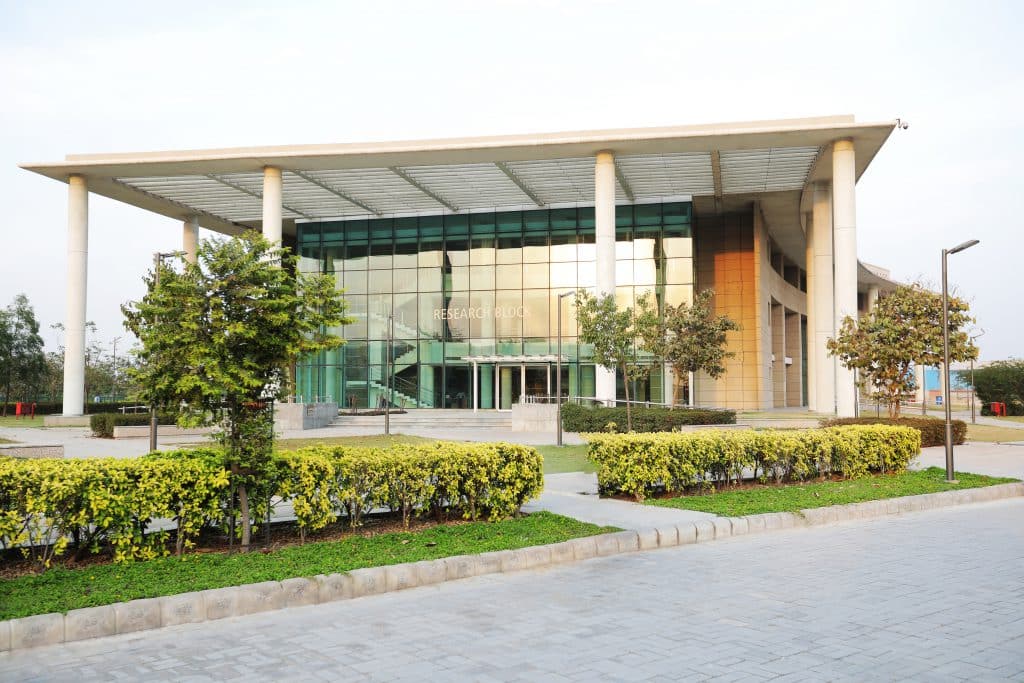 Shiv Nadar University (SNU) Masterplan - INI Design Studio